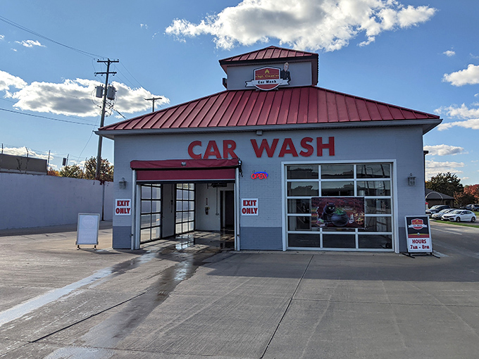 Even the car wash in Medina has small-town charm. Somewhere in America, utilitarian buildings still wear a touch of personality.