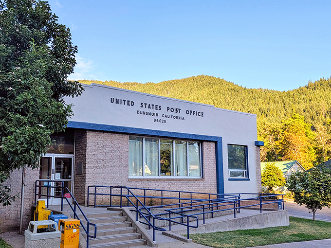 Even Dunsmuir's post office gets the mountain backdrop treatment. Mailing a postcard here feels like sending a piece of paradise.