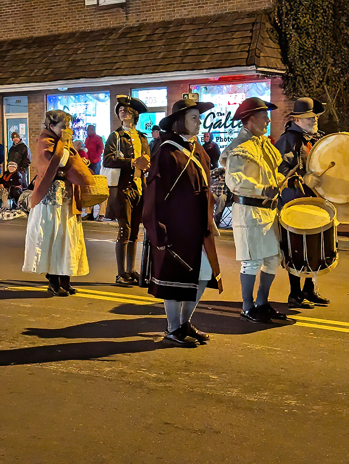 Historical reenactors bring Abingdon's colonial past to vivid life, proving history doesn't have to be dusty to be authentic.