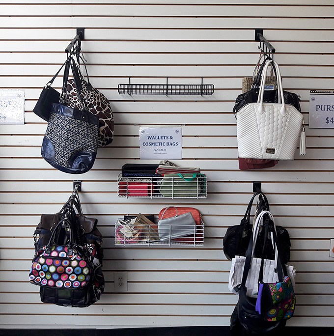 Bag ladies and gents, rejoice! From practical totes to statement purses, your next arm candy is hanging here at guilt-free prices.