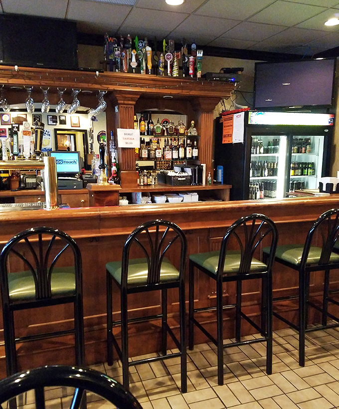 A bar where everybody might not know your name yet, but they soon will. Classic wood, comfortable stools, and 15 taps promising good times ahead.