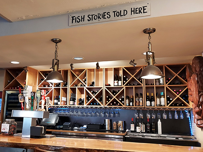A bar that understands the sacred relationship between fresh seafood and good wine. Those pendant lights have witnessed many toasts.