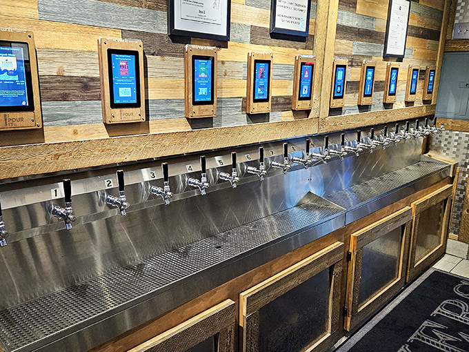 The wall of taps promises liquid refreshment for every palate. Beer and cheesesteaks – a pairing as perfect as Sinatra and New York.
