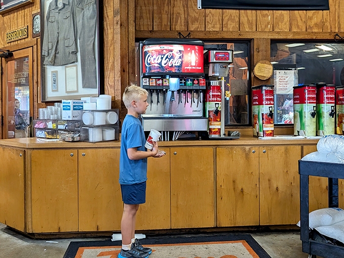 Self-service drinks because the staff is too busy creating meat miracles to pour your sweet tea.