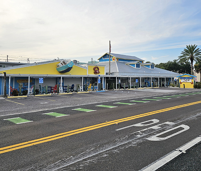From the street, Crabby Bill's looks like a postcard come to life&mdash;the kind that makes northern friends jealous in February.