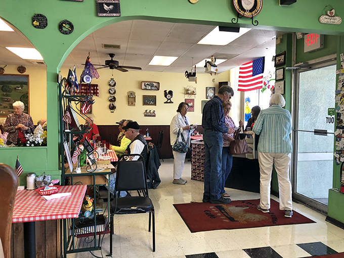 Where waiting for a table becomes part of the experience. The entrance area buzzes with anticipation &ndash; everyone knows good things come to those who wait.