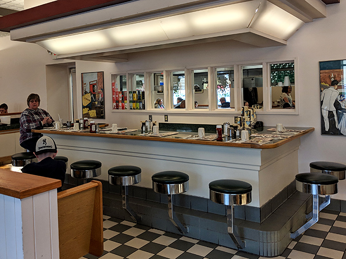 The counter seating &ndash; where breakfast philosophers have debated life's important questions, like "More coffee?" (The answer is always yes.)