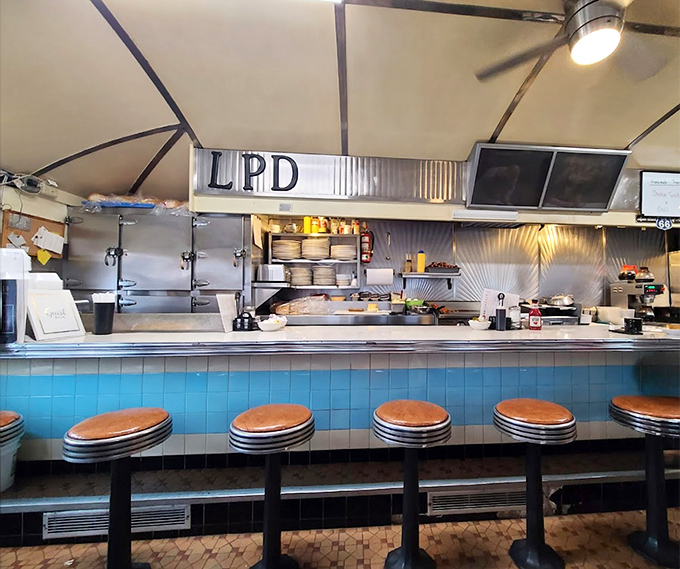 Counter seats where countless stories have unfolded over coffee – the best theater in town, admission price: breakfast.