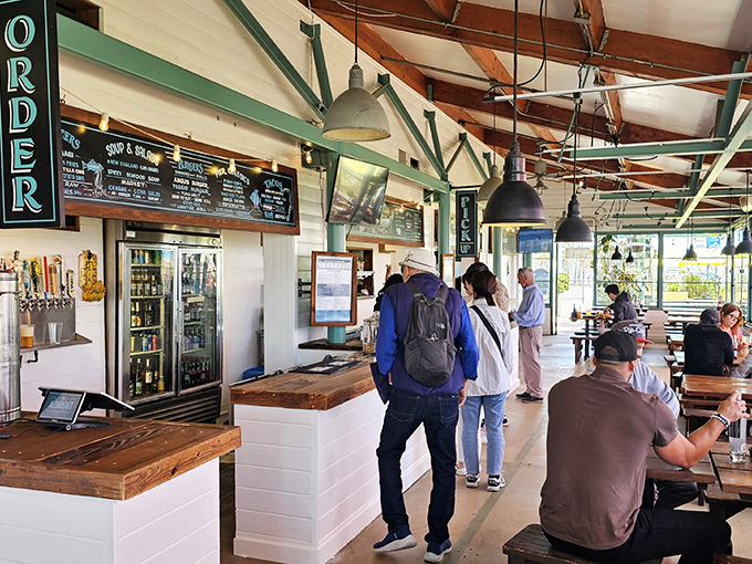 The line forms to the right, but unlike most queues, this one ends with lobster rolls instead of disappointment or tax forms.