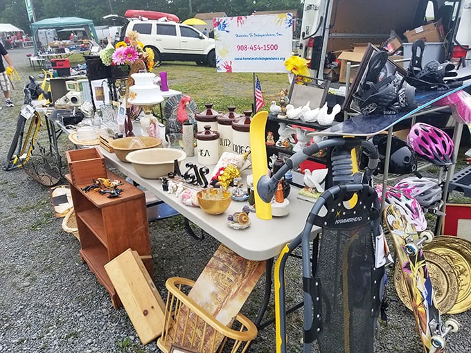 One person's random collection is another's perfectly curated tablescape. From wooden bowls to vintage figurines, someone's "letting go" becomes your "must have."