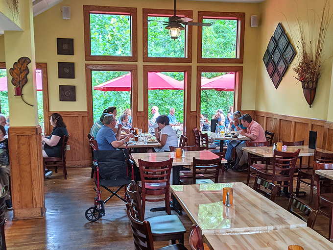 Where strangers become friends &ndash; the dining room's inviting atmosphere encourages the kind of relaxed meals that stretch pleasantly into the evening.