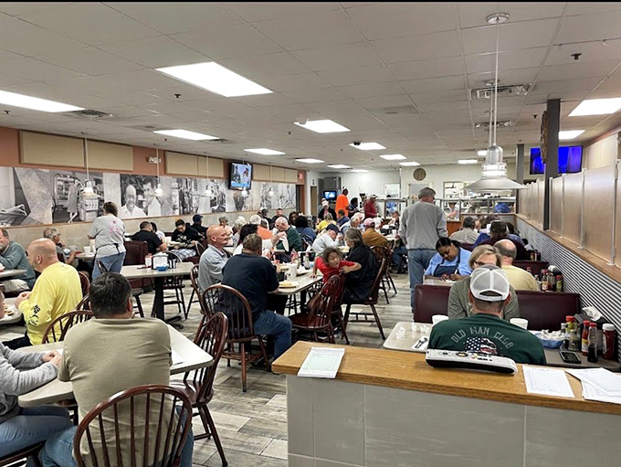 A room full of diners who understand that good conversation pairs perfectly with better food&mdash;the soundtrack of Southern dining at its finest.