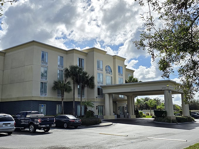 For those who prefer modern comforts after a day of old-world treasure hunting, Arcadia's hotels offer a contemporary contrast to downtown's historic vibe.