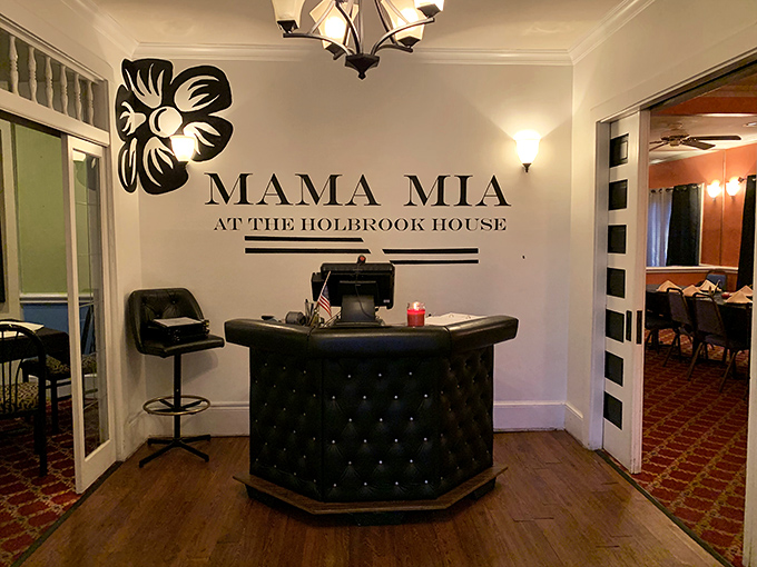 The lobby welcomes guests with "Mama Mia at the Holbrook House" &ndash; a name that promises home-style warmth.