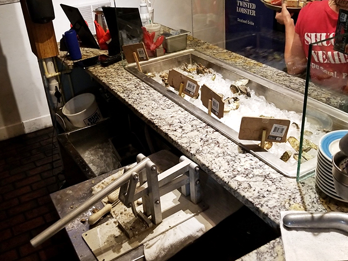 The seafood equivalent of front-row seats&mdash;watching fresh oysters being prepared is dinner and a show rolled into one.