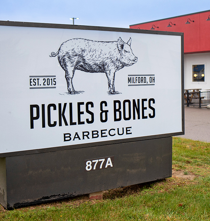 A sign that tells you exactly what you need to know: there's a pig involved, and they've been at it since 2015.