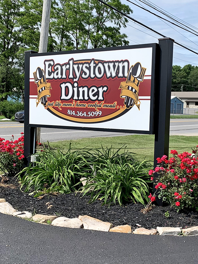 "Just like mom's home cooked meals..." the sign promises, and unlike most roadside claims, this one actually delivers.