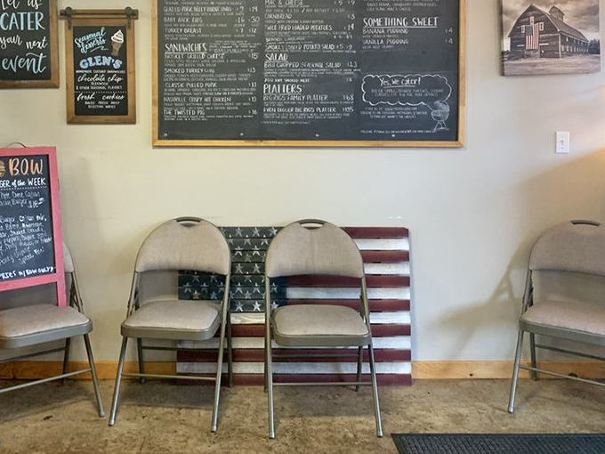 Waiting area that says "America loves barbecue." Those folding chairs have supported countless hungry patrons eagerly anticipating smoky delights.