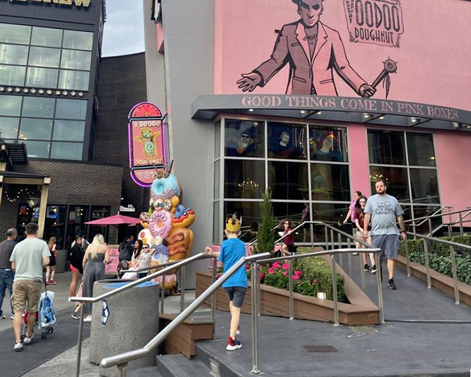 Pink boxes and wild creativity collide at this Orlando outpost where ordinary donuts fear to tread.