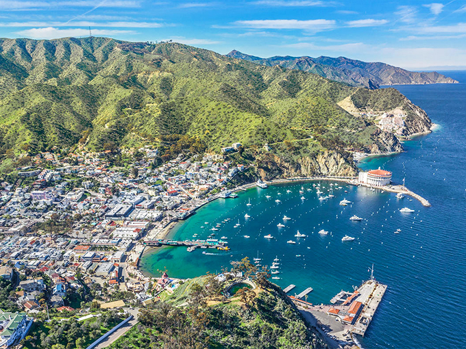 Island paradise beckons with Art Deco charm and crystal-clear Pacific Ocean adventures.Add to Conversation