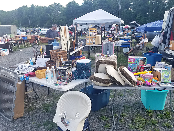 Fresh mountain air and friendly vendors create an ideal combination for memorable weekend shopping.