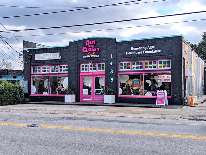 With its eye-catching exterior and rainbow-painted side wall, this thrift store announces its mission of style and support with unmistakable flair.