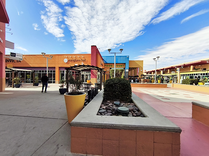 The Outlet Shoppes at El Paso brings color, sunshine, and plenty of space to take a shopping break.