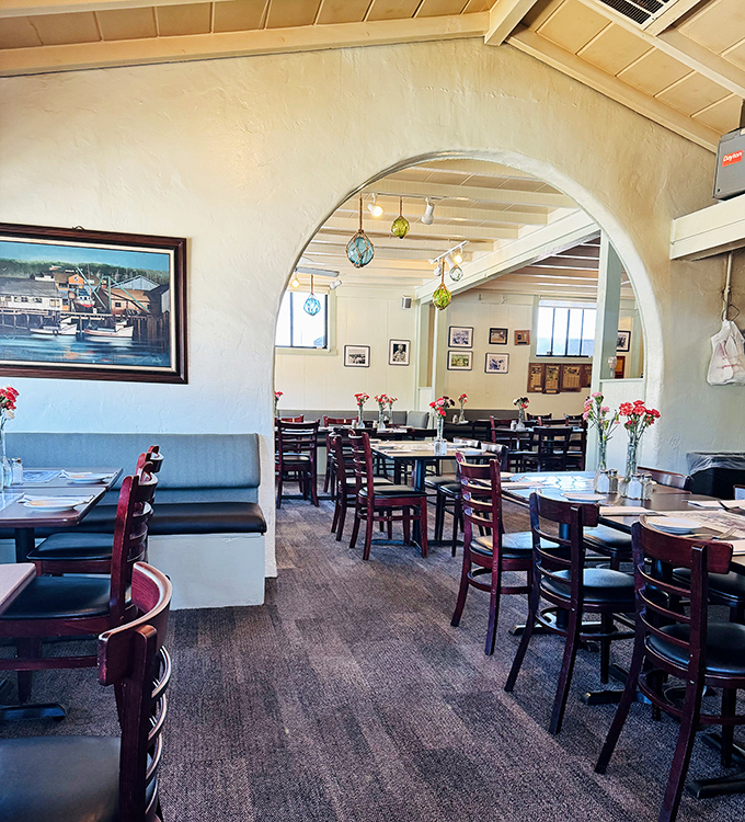 Arched doorways frame the dining experience like a painting titled "This Is Why People Live in California."