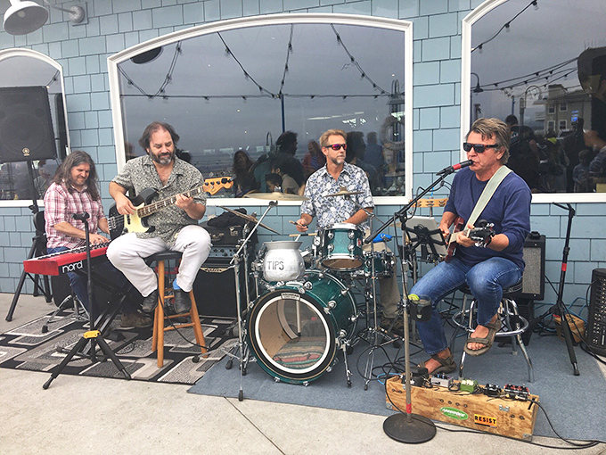 Live music on the patio&mdash;because the only thing better than great seafood is great seafood with a soundtrack.