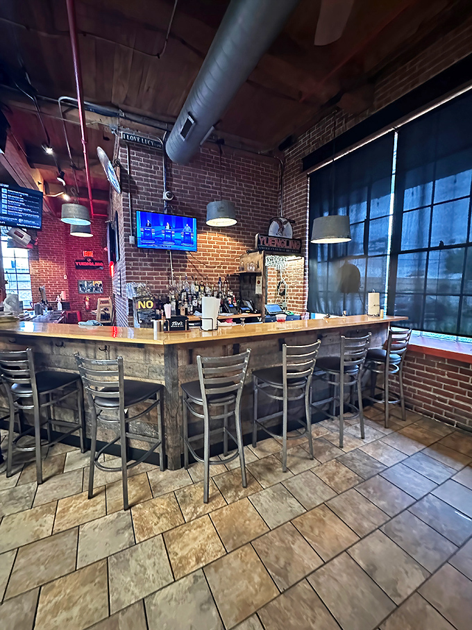 Bar seating for those who like their barbecue with a side of casual conversation and cold drinks.