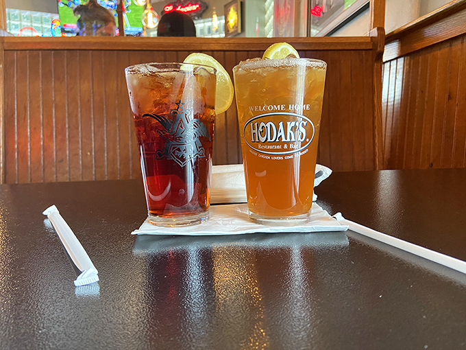 Tall glasses of iced tea and lemonade&mdash;the kind that make you want to sit a while and solve all the world's problems over refills.