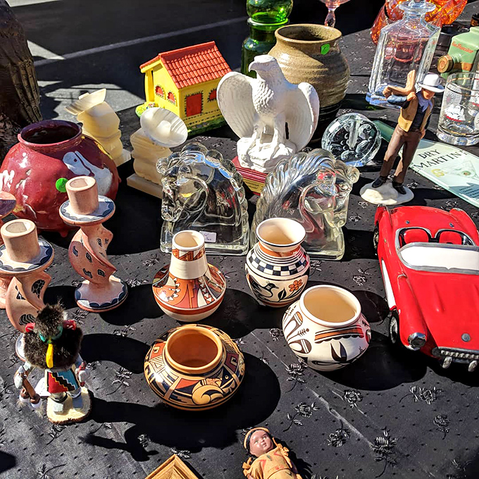 Pottery paradise! From Southwestern designs to glass horse bookends, these tabletop treasures are waiting for their second act.