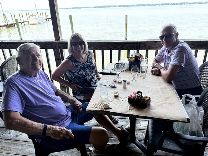 Waterfront dining with friends&mdash;the true Maryland trifecta. Good company, cold drinks, and the Potomac River providing the perfect backdrop.