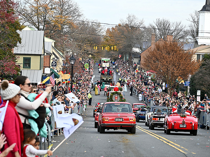 The Christmas parade brings out the entire town population, plus about 10,000 visitors who've all agreed that Norman Rockwell wasn't exaggerating.
