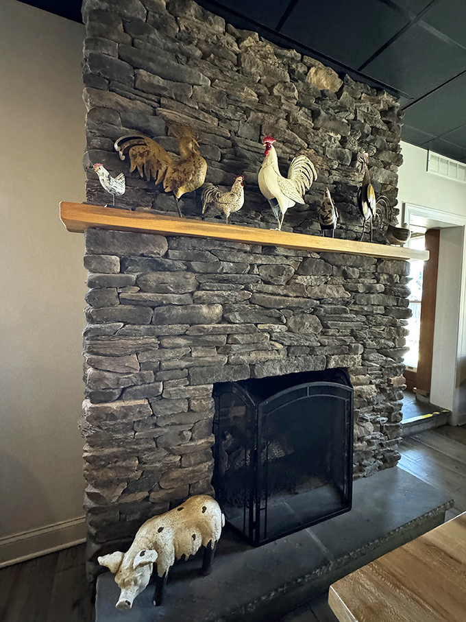 Stone fireplace with chicken decorations – because even in summer, barbecue places should feel warm and slightly rustic, like a hug from your favorite aunt.