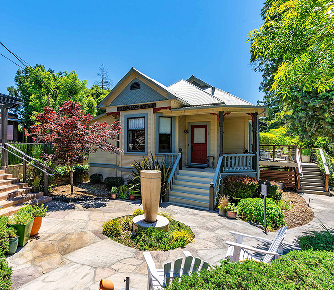 Hanford House's garden courtyard creates an oasis of tranquility&mdash;that stone fountain provides the perfect soundtrack for morning coffee or evening wine.