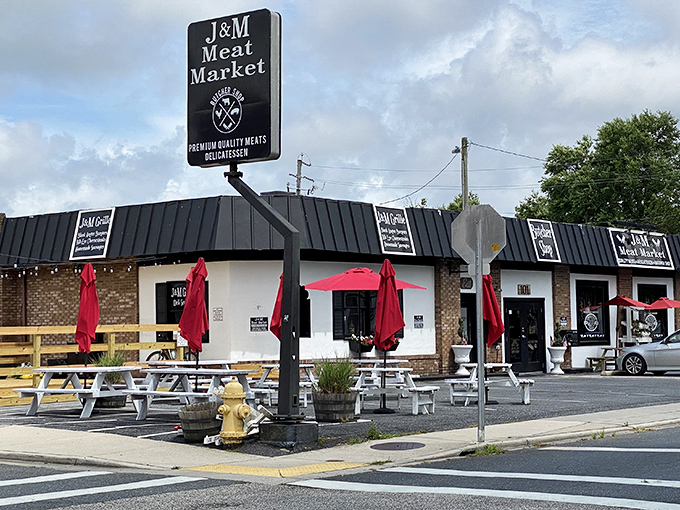 J&M Meat Market's outdoor seating area invites carnivores to enjoy their spoils al fresco&mdash;because everything tastes better with a side of fresh air and friendly conversation.