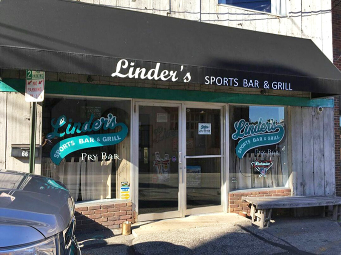 Linder's Sports Bar & Grill: where everybody knows your name, your order, and probably your high school batting average.