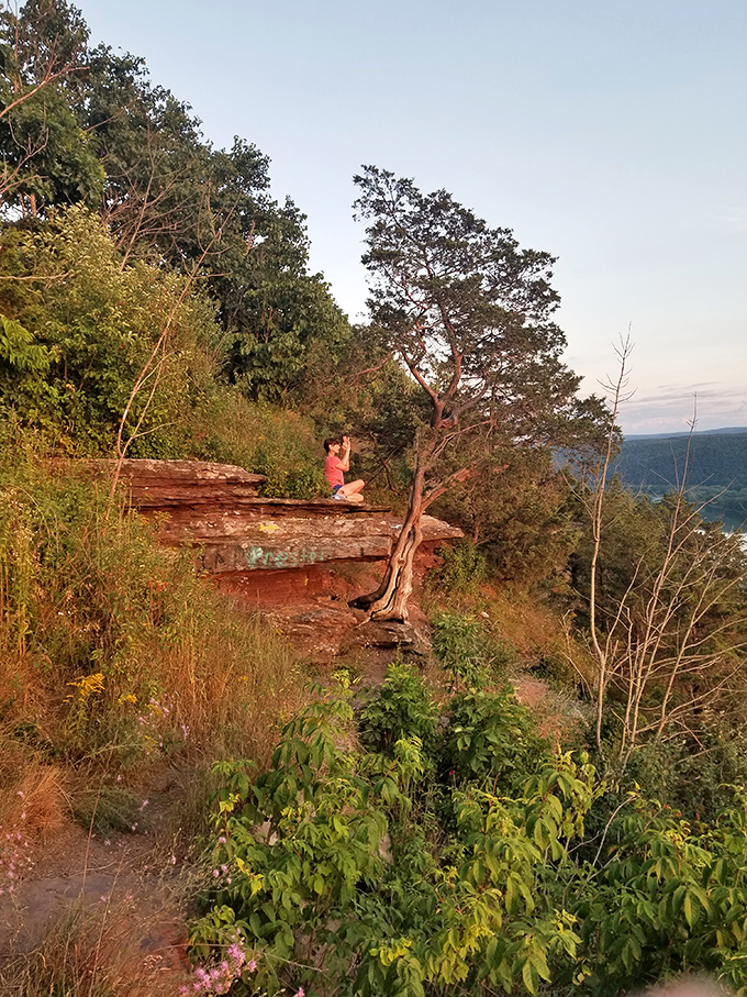 Finding zen at 500 feet&mdash;meditation reaches new heights when perched between earth and sky on Pennsylvania's dramatic ledges.