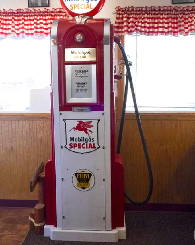 The vintage Mobilgas pump stands as quirky decor that reminds us of simpler times. No, it won't fill your car, but the food will fuel your soul. 