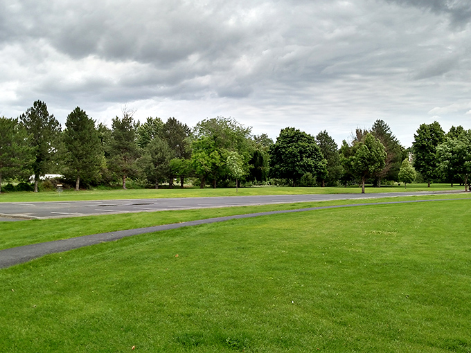 Pendleton's disc golf course offers recreation with a view. Those rolling hills in the distance make even a bad throw worth the experience.