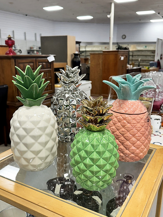 Ceramic pineapples in a rainbow of colors&mdash;the universal symbol of hospitality gets a thrifty makeover.