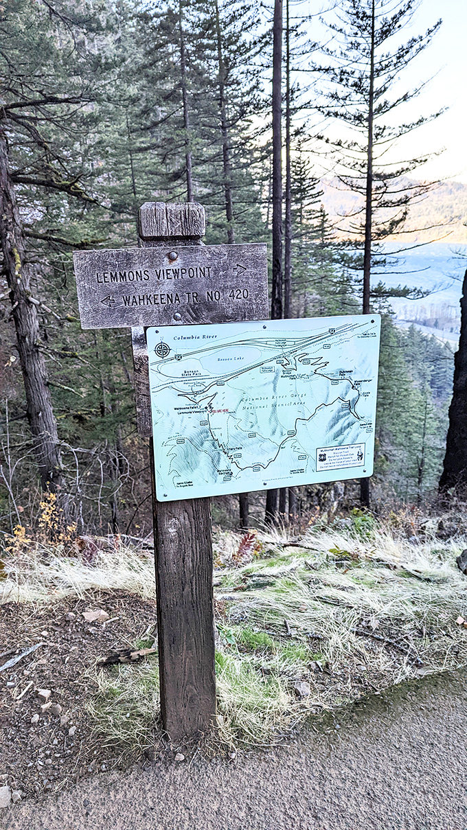 Lost? Not anymore! These trail maps help adventurers navigate the web of paths connecting the Columbia River Gorge's natural wonders.