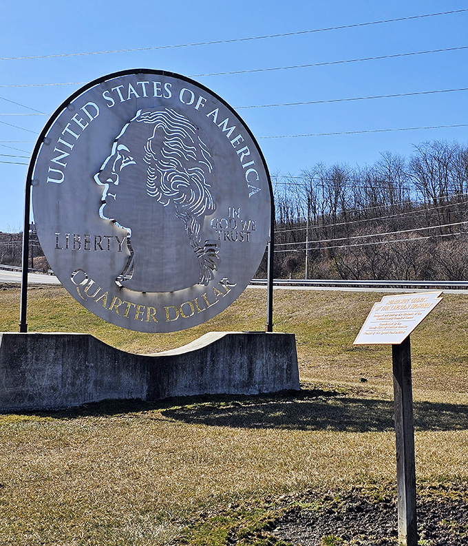 Clear blue skies provide the perfect backdrop for this metallic marvel. The cutout design allows Pennsylvania breezes to pass through without toppling our founding father.