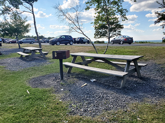 Picnic tables with a view&mdash;because sandwiches always taste better when served with a side of spectacular scenery.