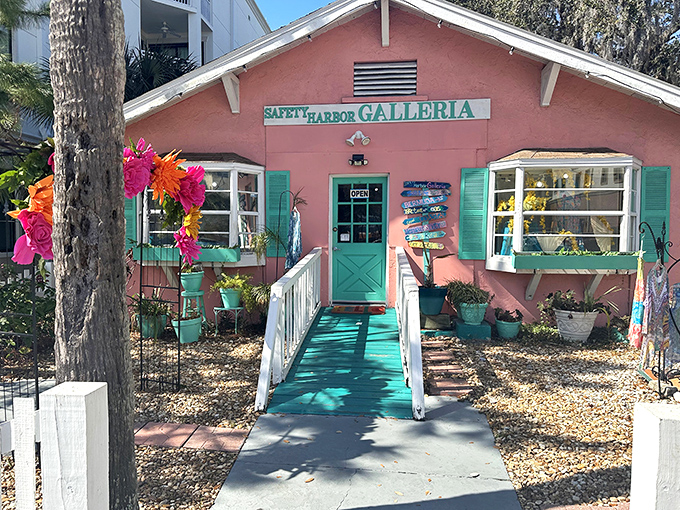 Safety Harbor Galleria's cotton-candy pink facade and turquoise accents scream "Florida charm." A dollhouse for grown-ups filled with artistic treasures.