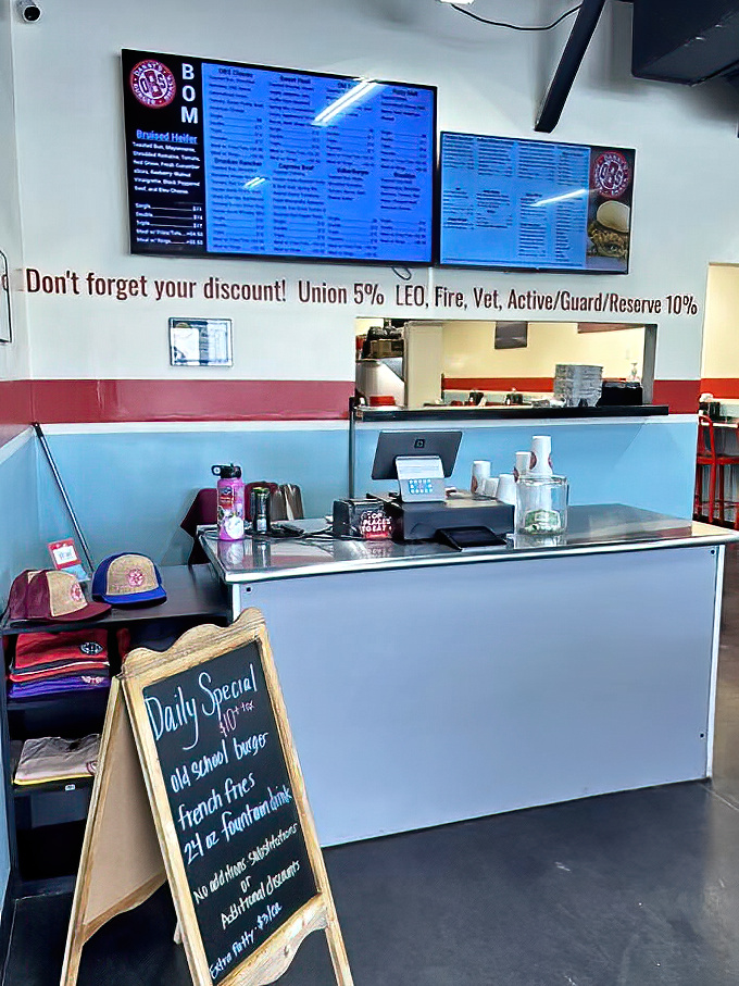 The ordering counter&mdash;where dreams are placed and hunger pangs go to die. Notice the chalkboard specials calling your name.