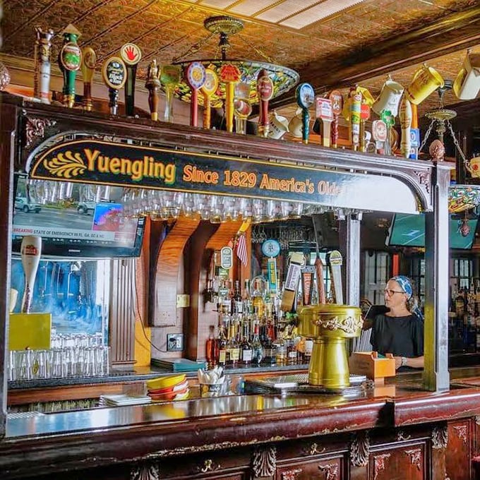 Behind every great bar is someone who knows exactly what you need before you do. The liquid architecture here is in very good hands.