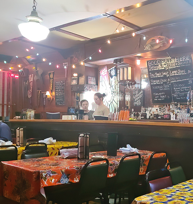 The bar staff at Bonge's doesn't just serve drinks&mdash;they're unofficial historians of this beloved institution, sharing stories along with your Old Fashioned.