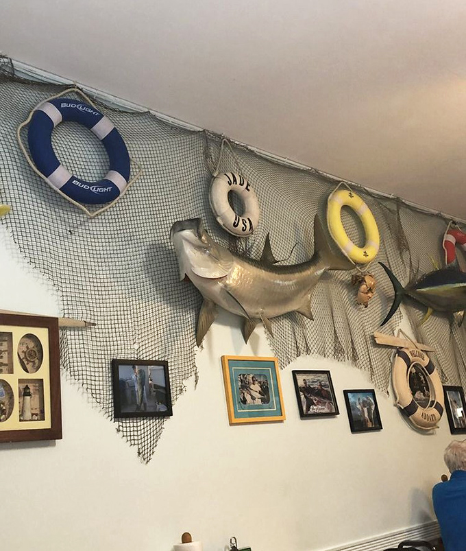 Wall decorations that tell stories of the sea &ndash; where every mounted fish seems to be saying, "My cousins taste delicious here."